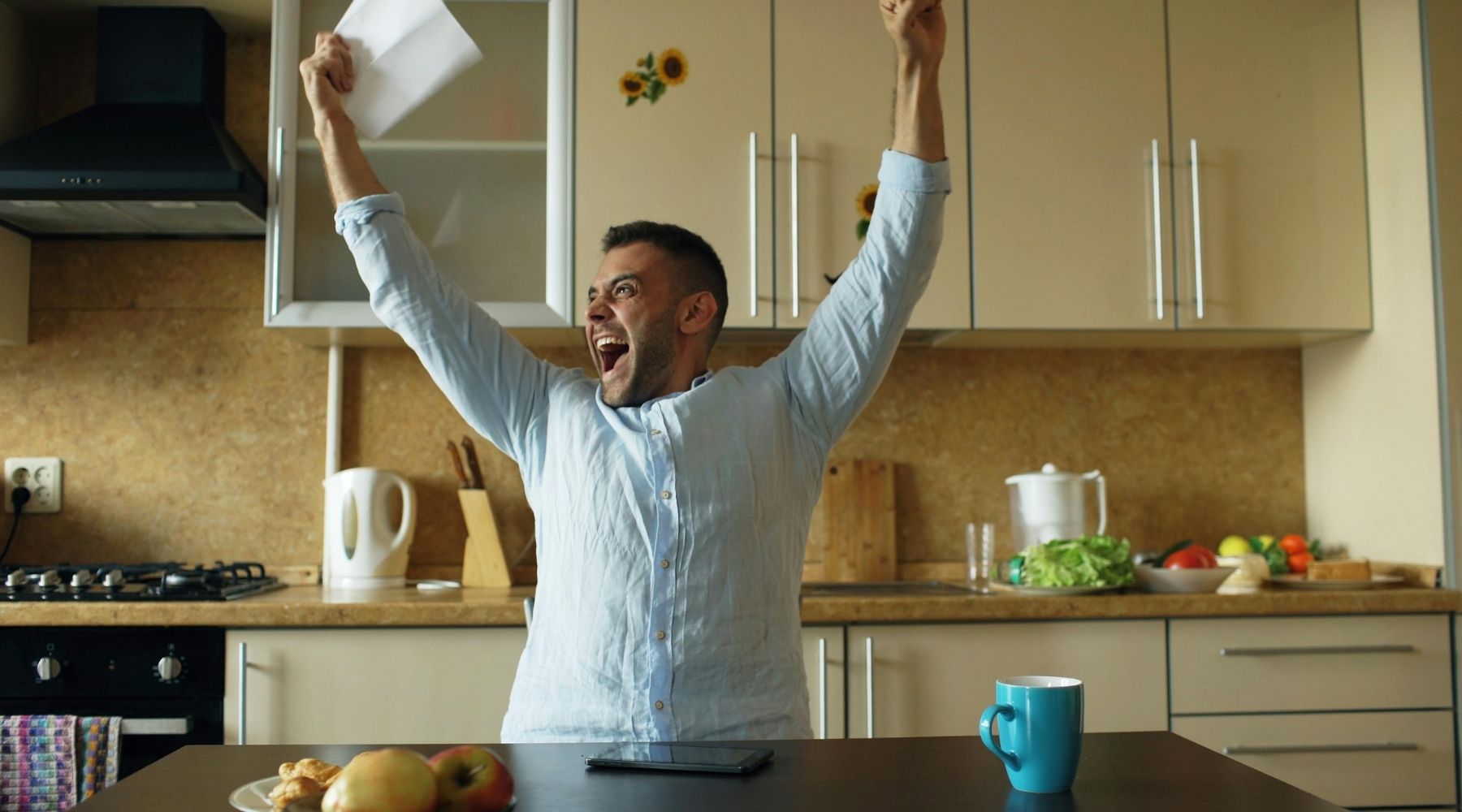 AGL's latest energy deal includes $400 in sign-up credit + free Netflix