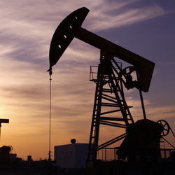 How to invest in the best oil stocks | Finder UK