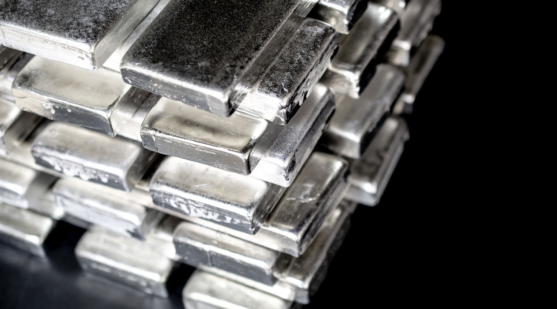 7 Silver Stocks to Watch in 2026 | Finder Canada